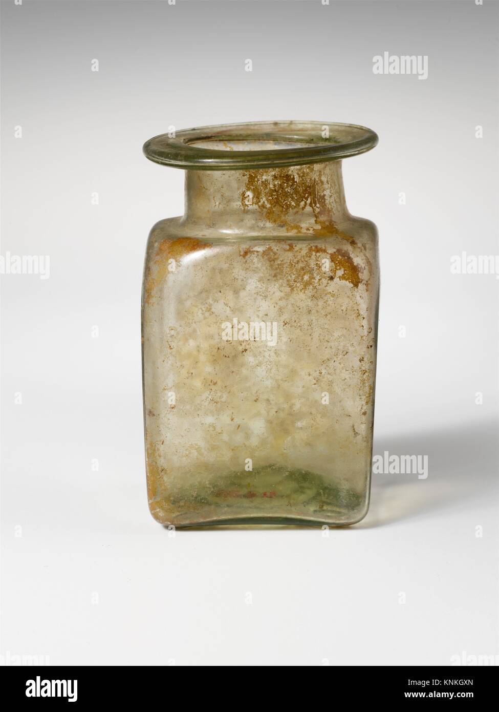 Glass square jar hi-res stock photography and images - Alamy