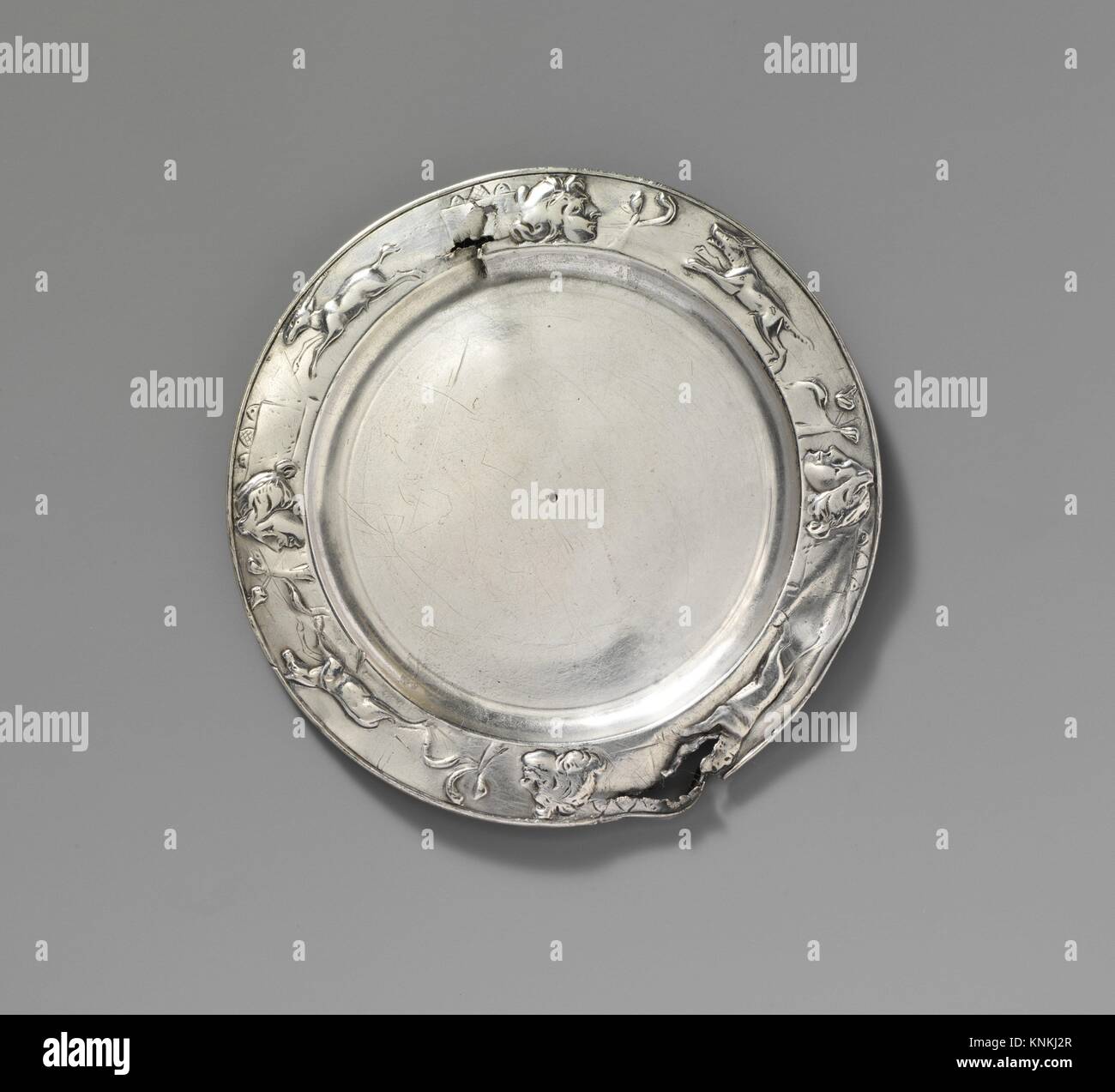 Gold roman plate hi-res stock photography and images - Alamy