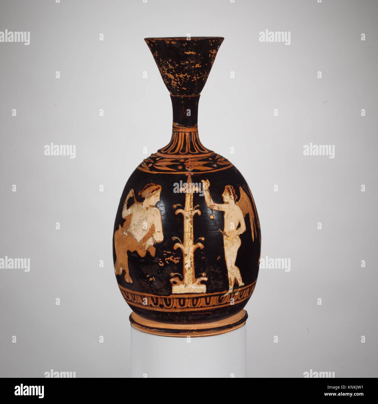 Terracotta squat lekythos hi-res stock photography and images - Alamy