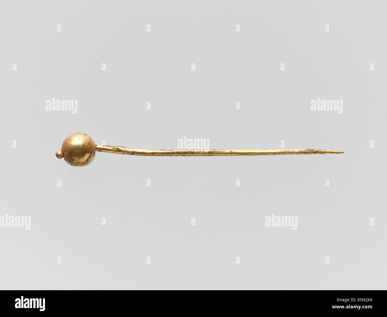 Fibula garment pin hi-res stock photography and images - Alamy