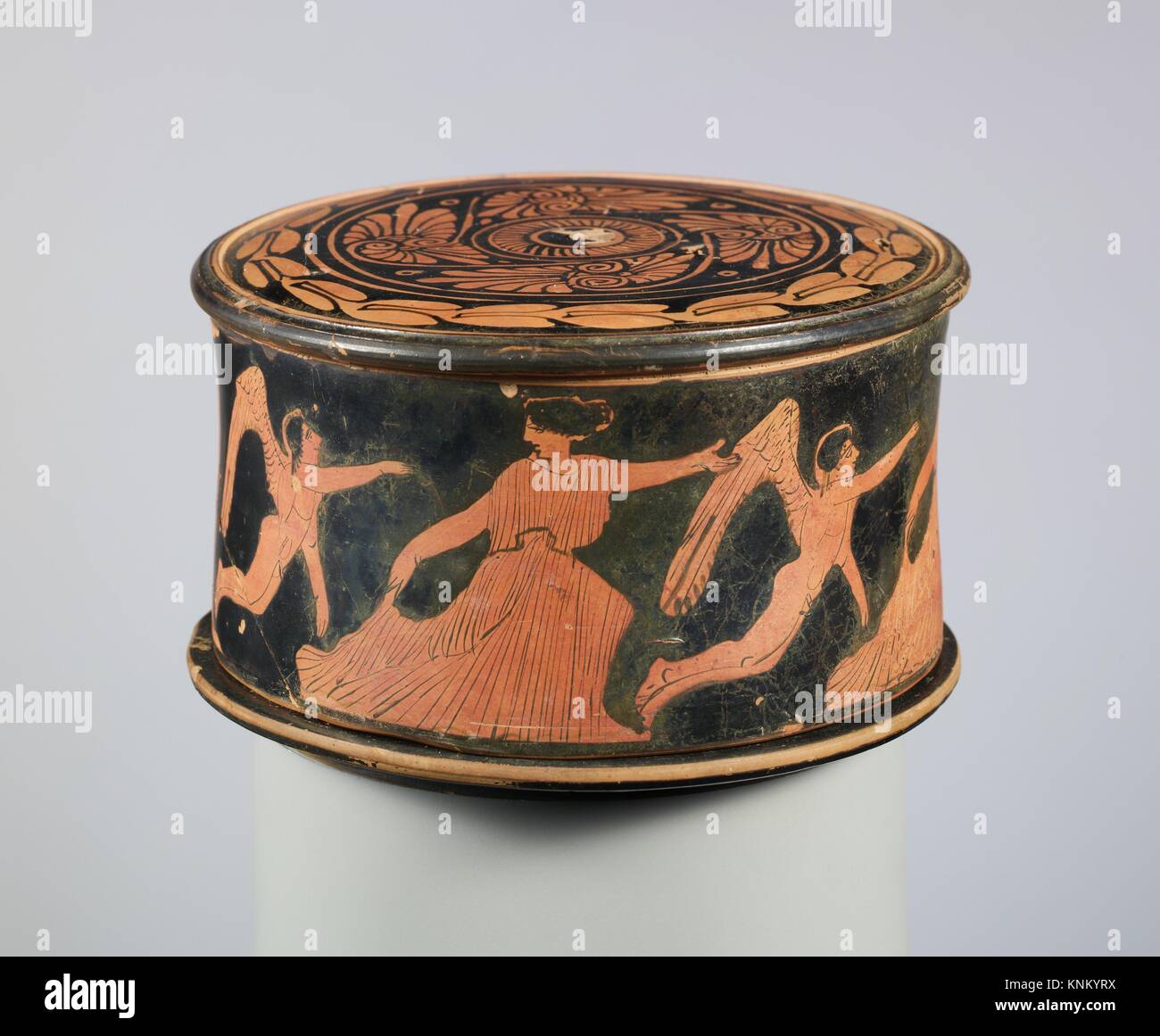 Terracotta pyxis hi-res stock photography and images - Alamy