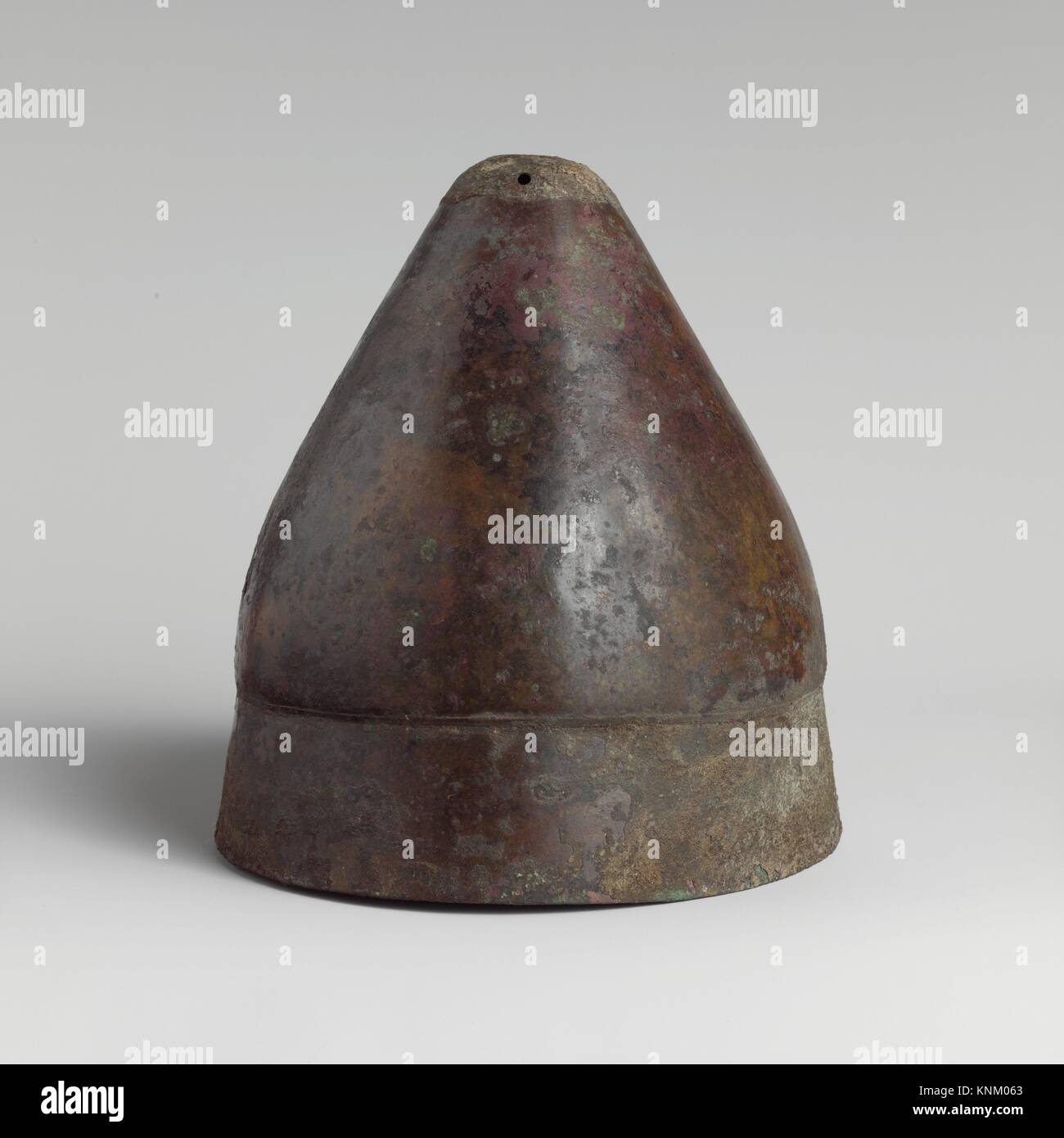 Conical bronze helmet hi-res stock photography and images - Alamy
