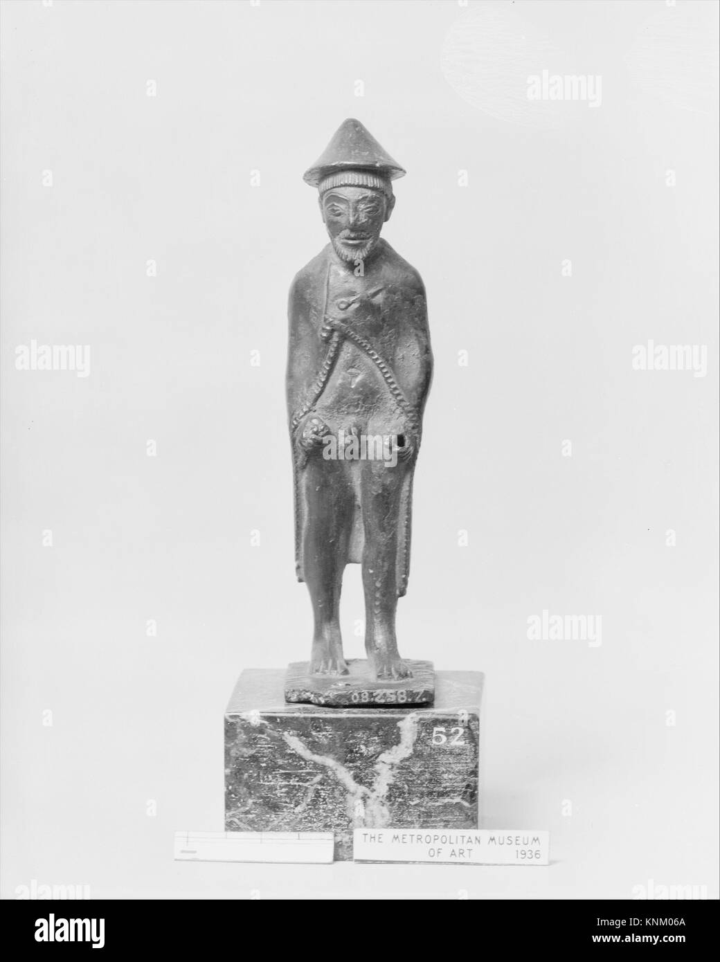 Half cloak hi-res stock photography and images - Alamy