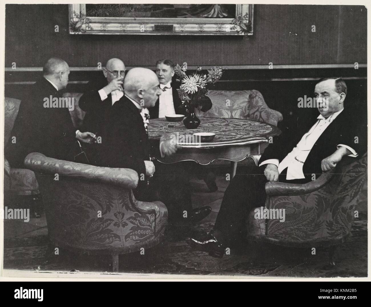 1920s candid hi-res stock photography and images - Alamy