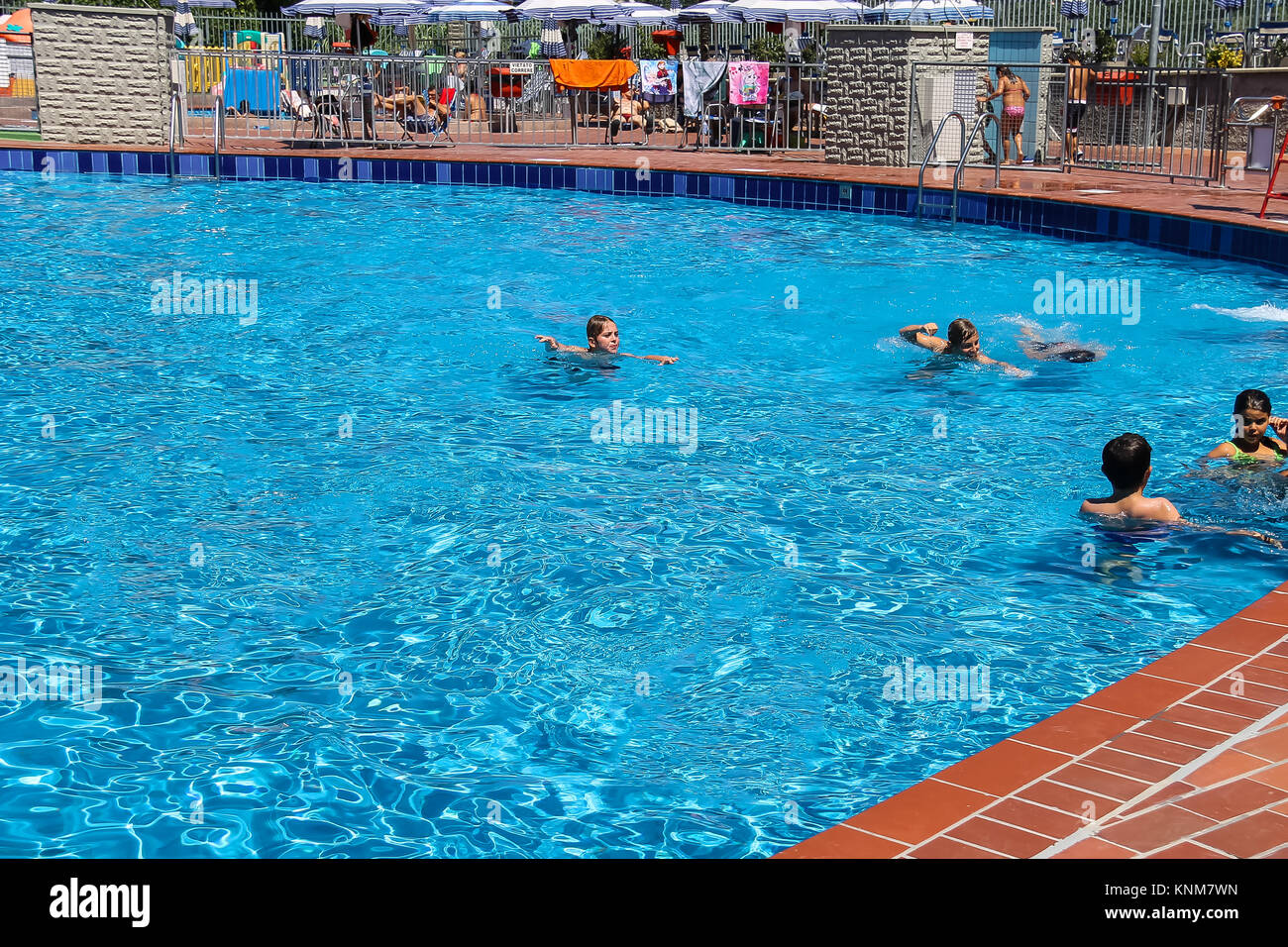 Sweeming pool hi-res stock photography and images - Alamy