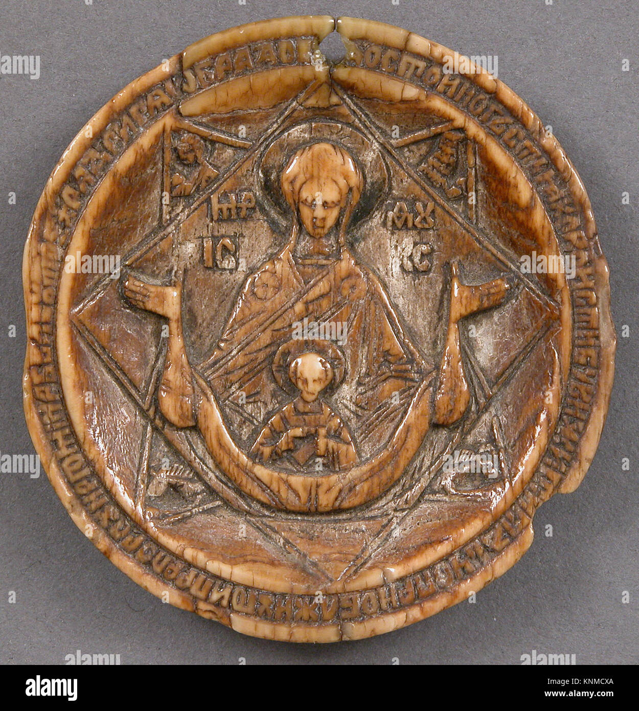 Ivory Disk High Resolution Stock Photography and Images - Alamy