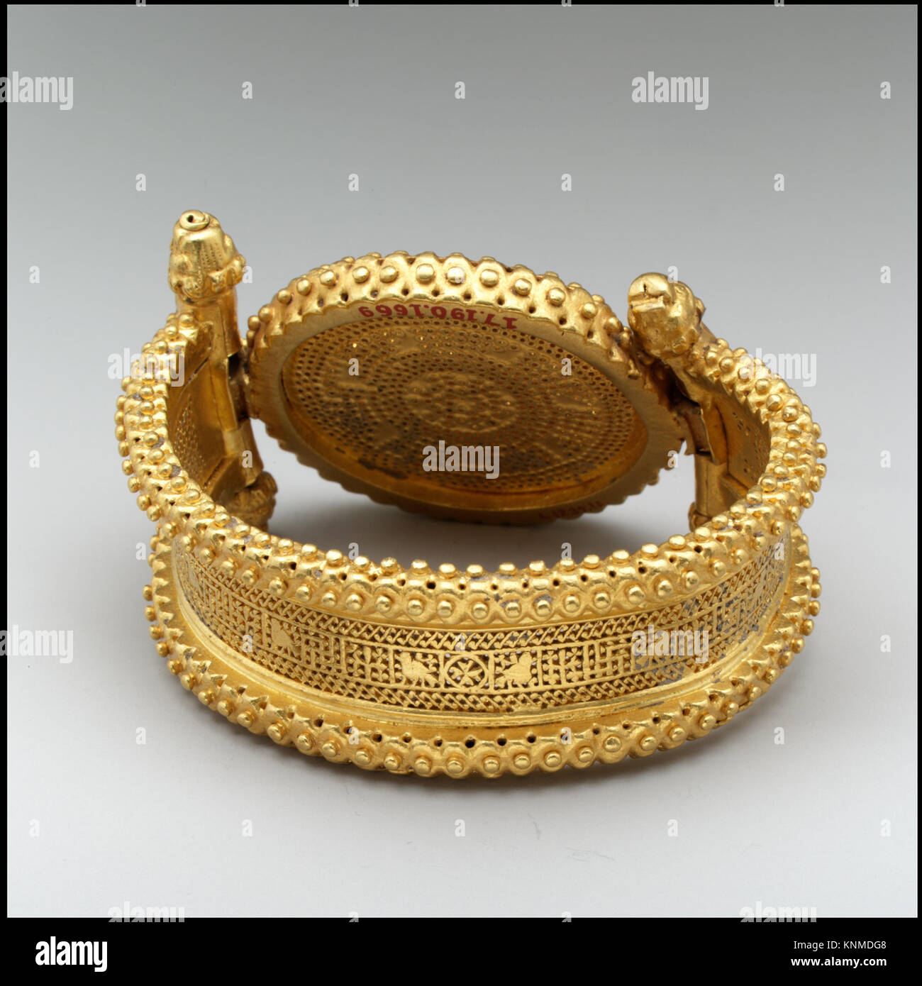 A gold Byzantine bracelet from ca. 400, likely created in Rome ...