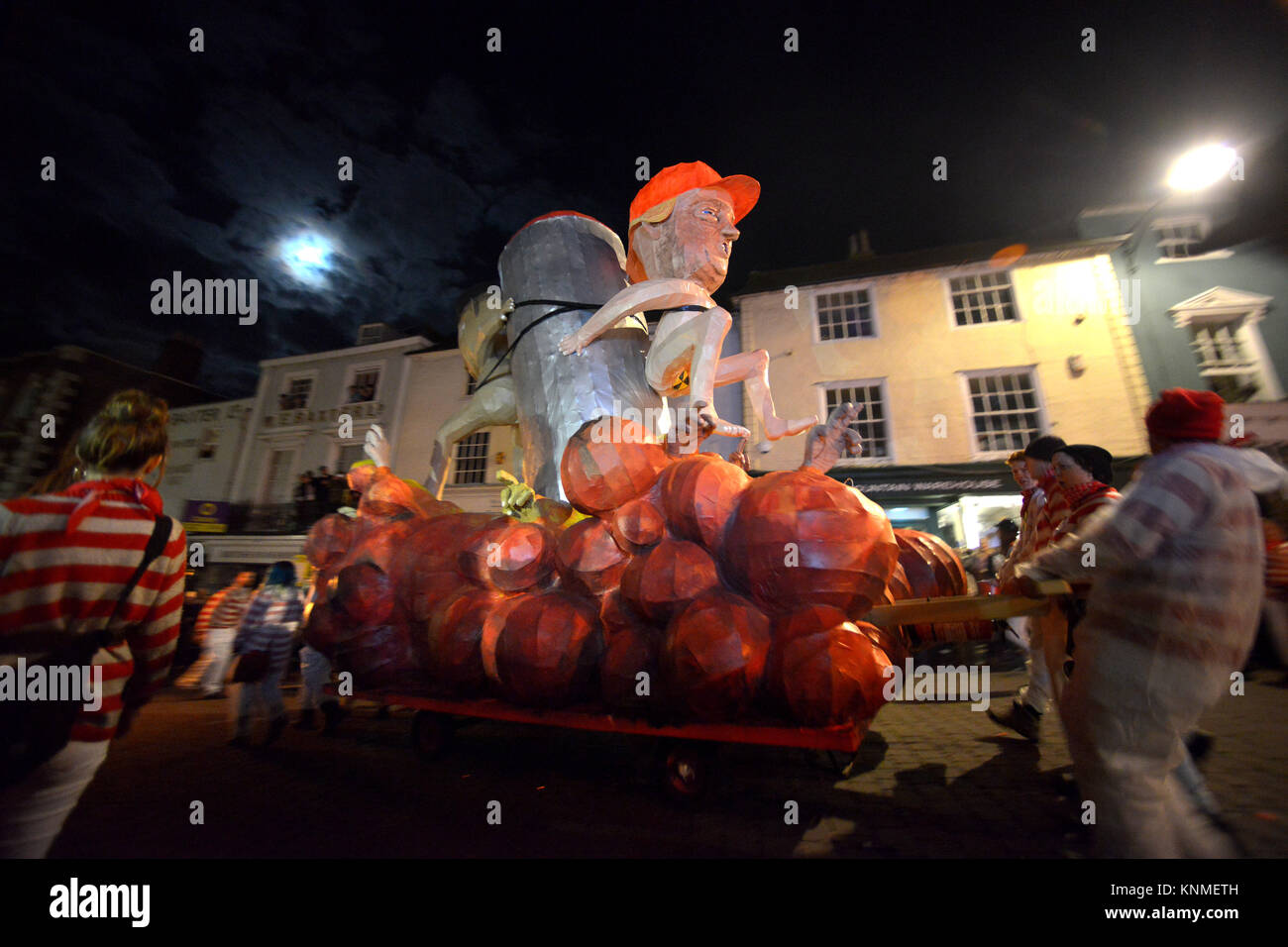 Donald Trump and Kim Jong Un effigy at Lewes bonfire celebrations, 4th ...