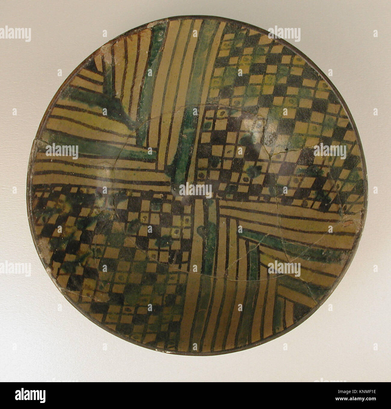 Pottery Bowl, late 8th-early 9th century, Excavated in Nishapur, Iran ...