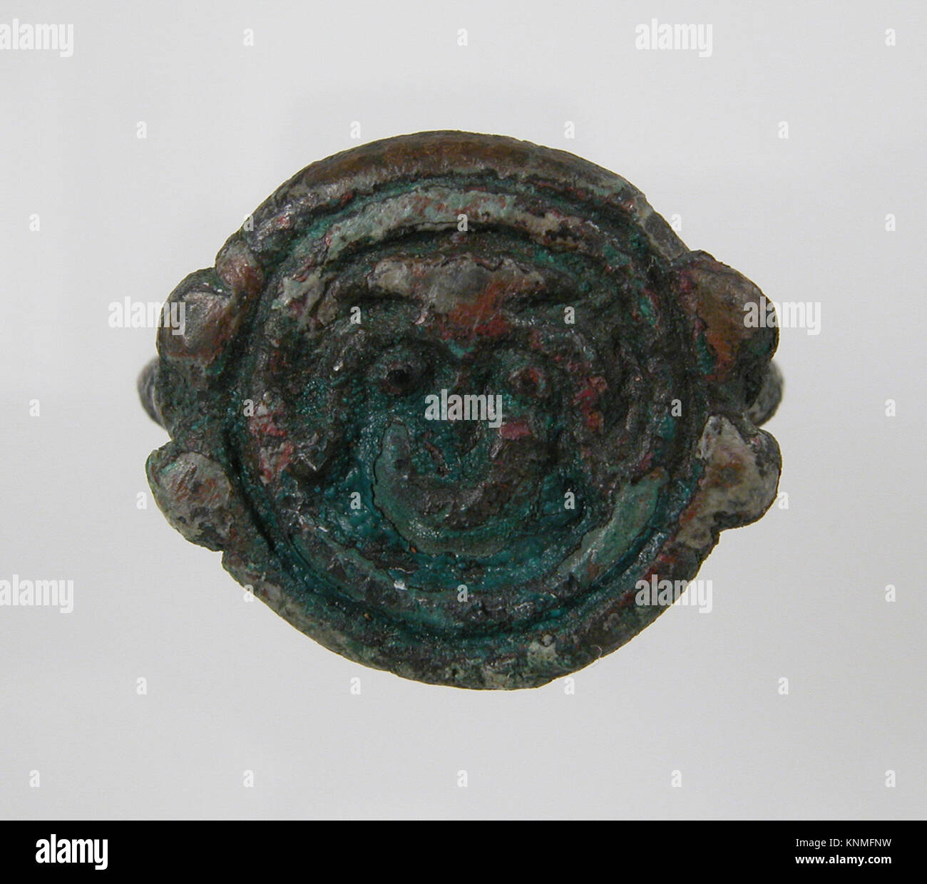 A Langobardic bronze finger ring from Italy, dating to the 6th–7th ...