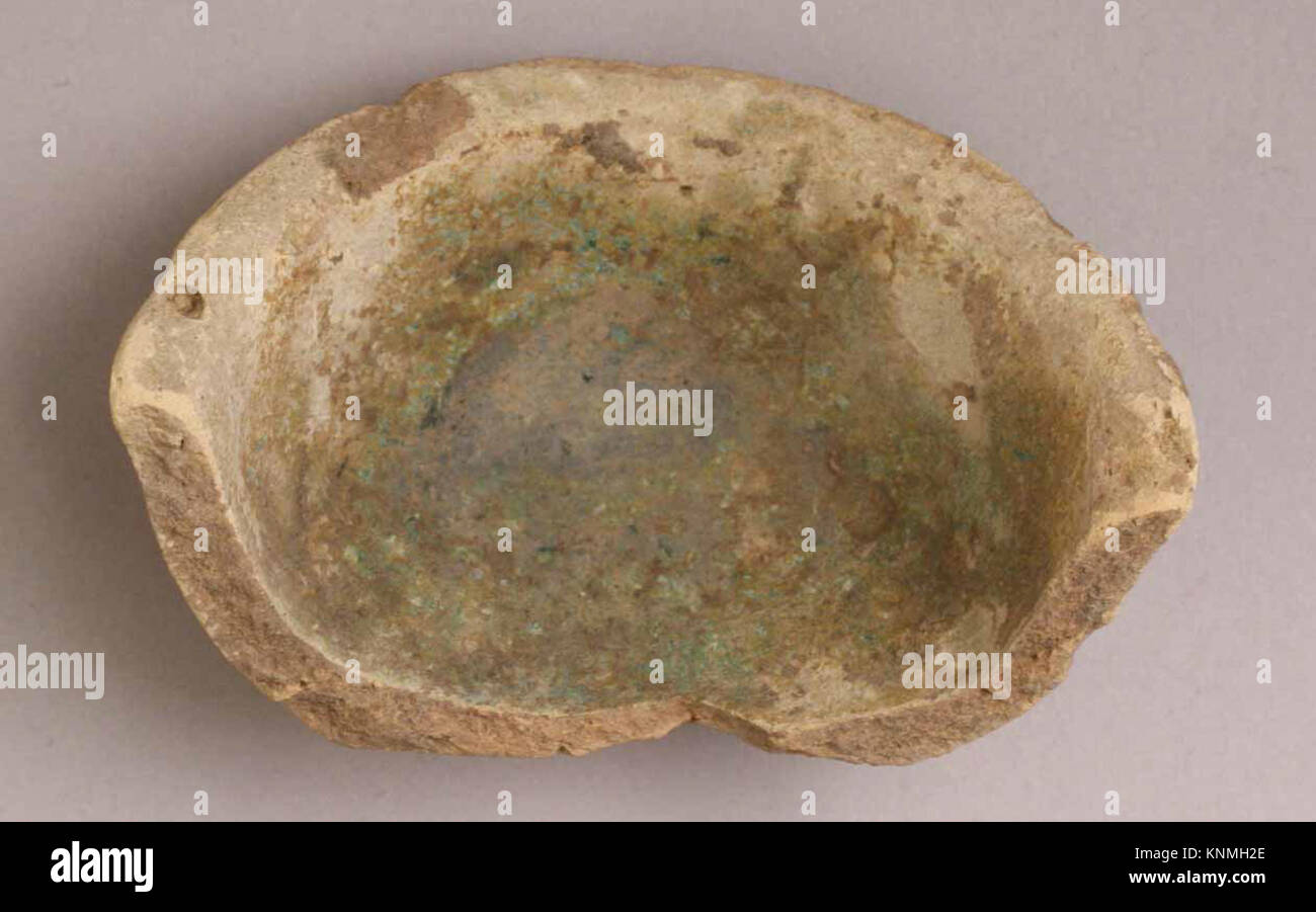 Fragment MET sf32-150-358a 455175 Stock Photo - Alamy