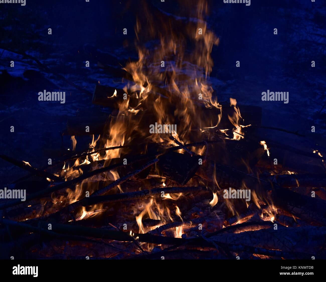 Evening bonfire snow in the background shot on December 10, 2017 at 5: ...