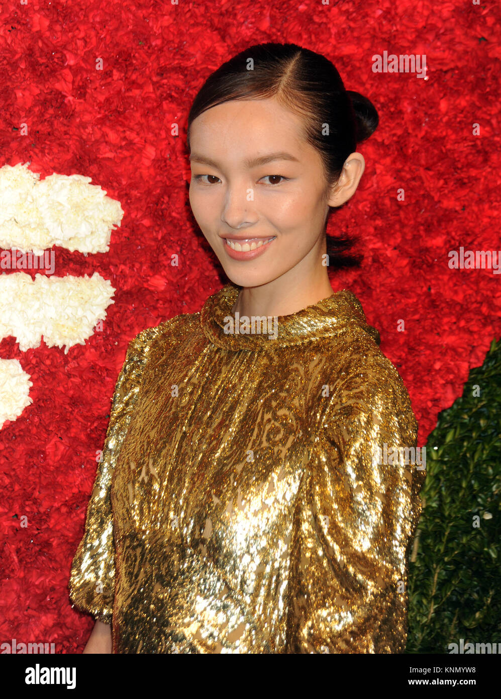 NEW YORK, NY - OCTOBER 15: Fei Fei Sun attends God's Love We Deliver ...