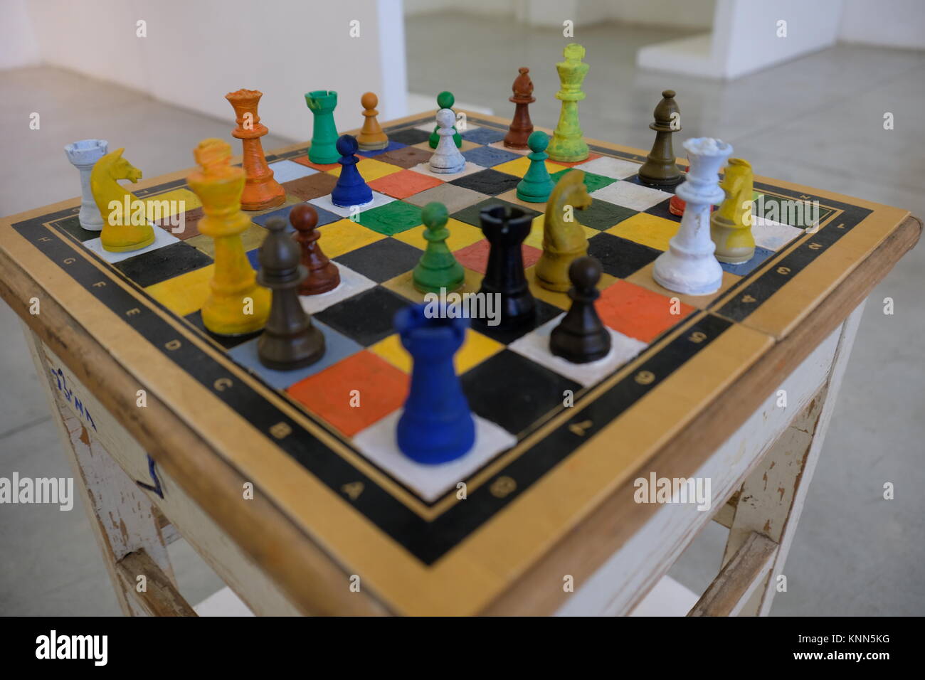 Crazy chess hi-res stock photography and images - Alamy