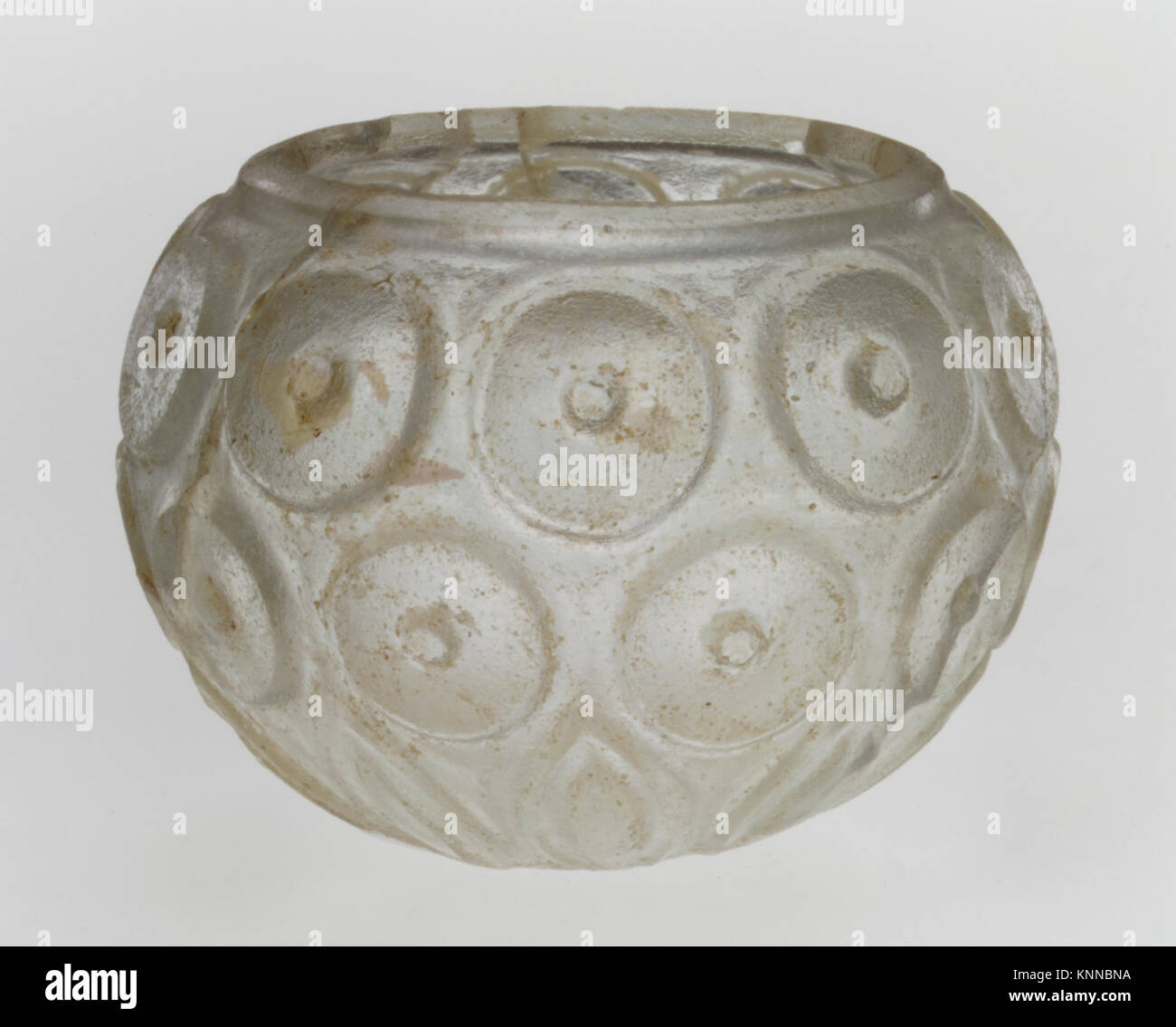 This 8th–9th century cut-glass cup from the MET collection features ...