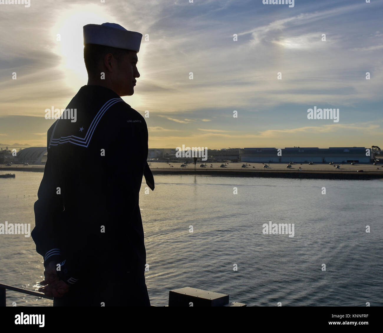 PACIFIC OCEAN (Dec. 5, 2017) U.S. Navy Aviation Boatswain's Mate Airman ...