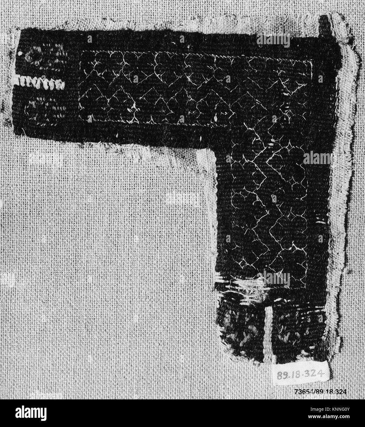 Fragment MET 73654 443537 Stock Photo - Alamy