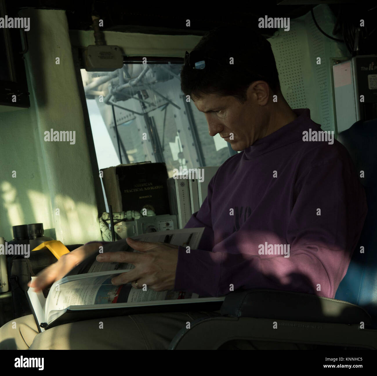 OCEAN (Dec. 5, 2017) Capt. Daryl Canady, executive officer of the ...