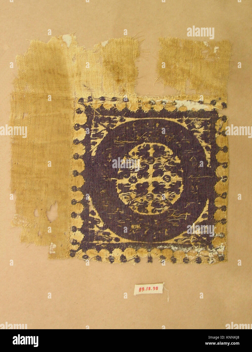 Fragment MET 89.18.958back 443303 Stock Photo - Alamy