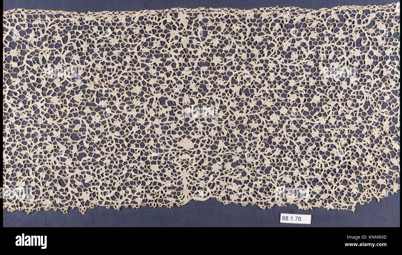 Fragment of lace MET DP4489 88.1.76 212549 Stock Photo - Alamy