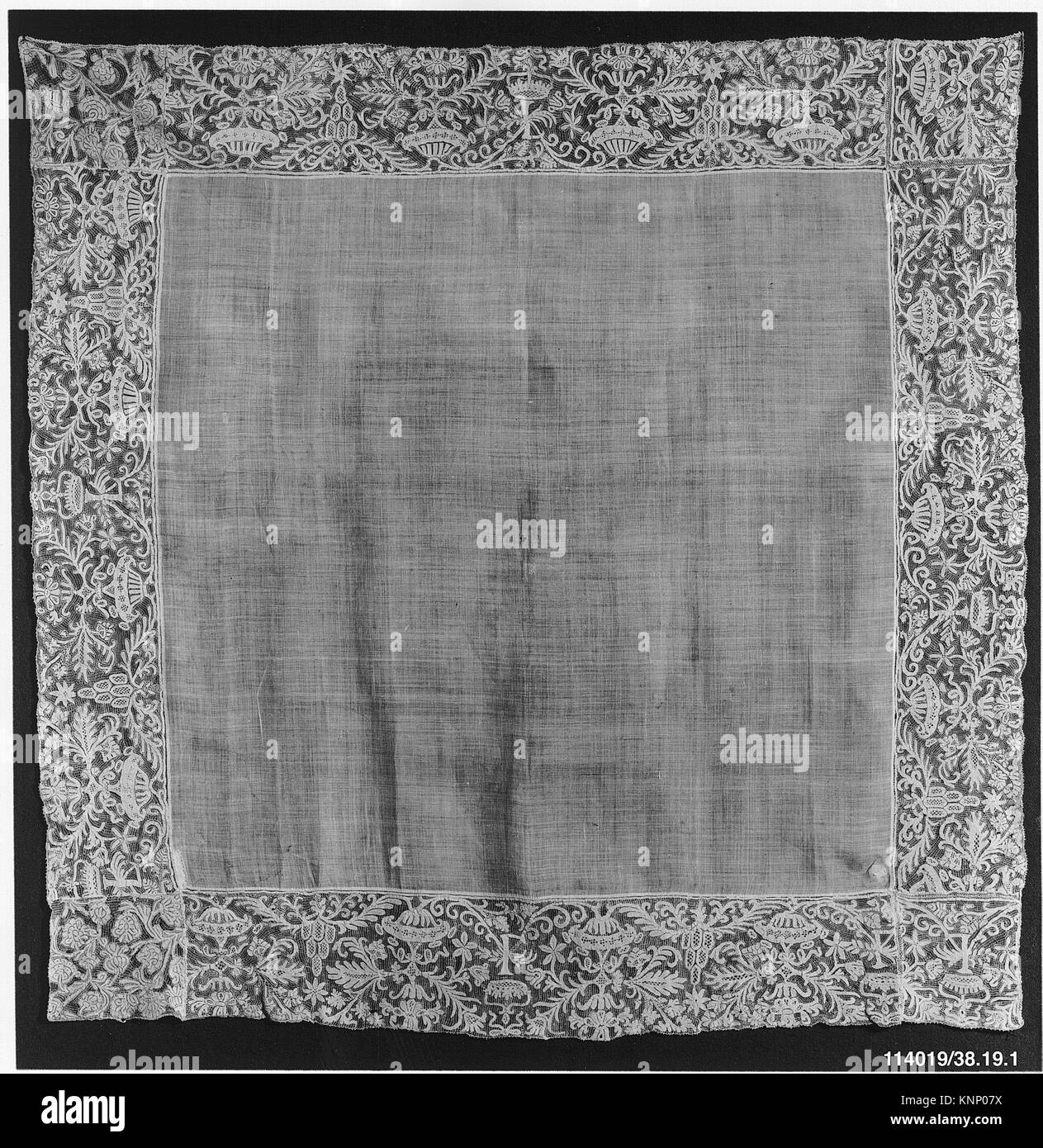 Chalice veil MET 114019 226250 Stock Photo - Alamy