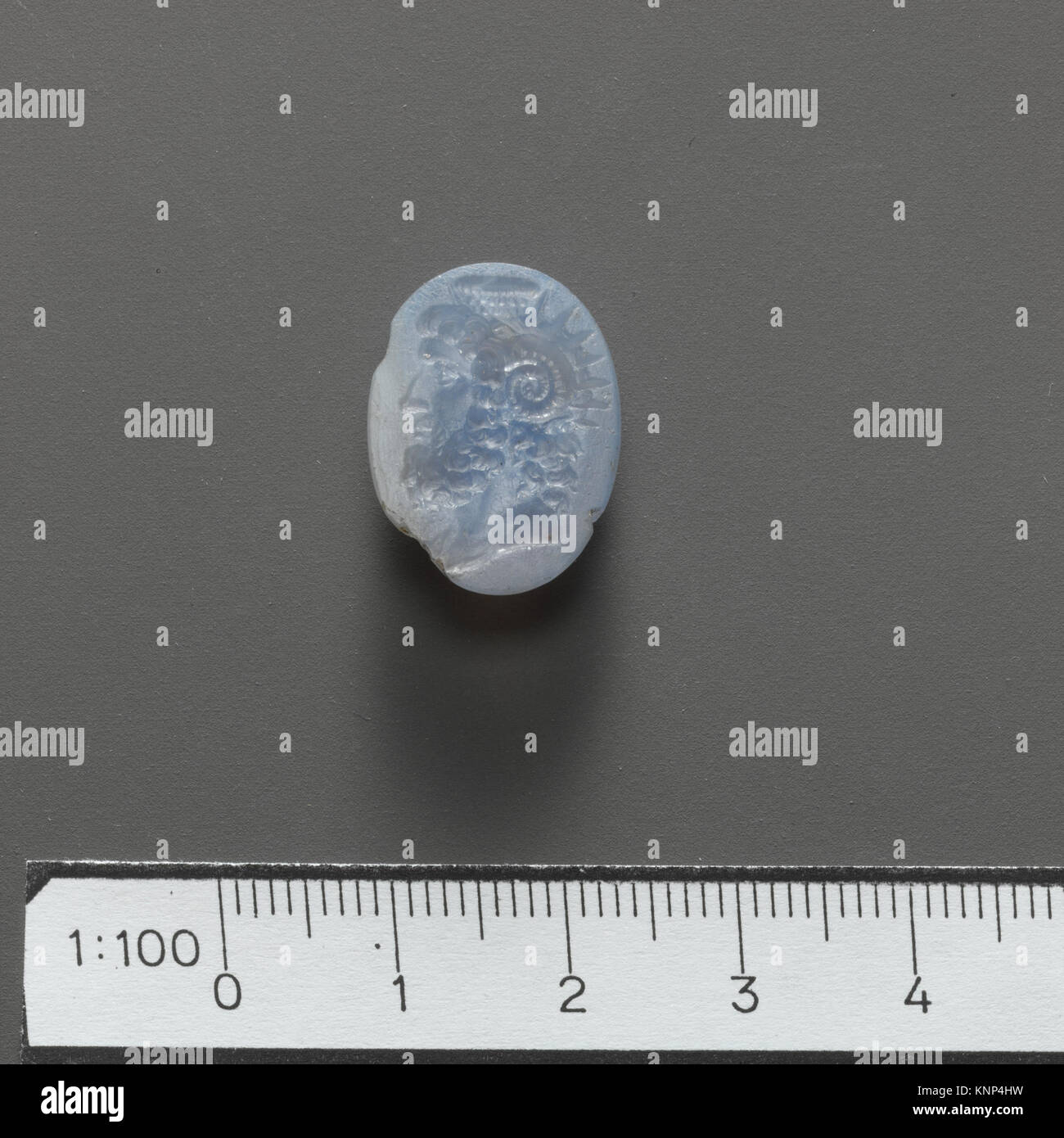 Chalcedony intaglio hi-res stock photography and images - Alamy