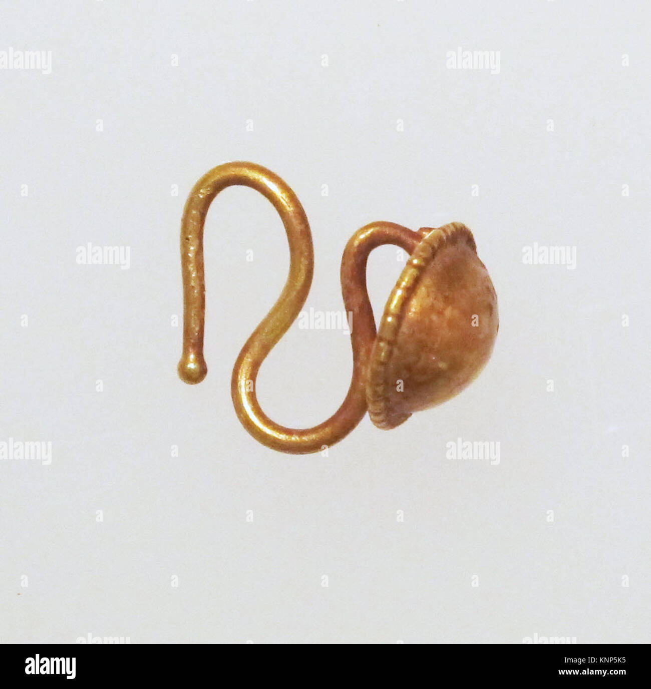 Earring-hook type with disc and beaded rim MET sf74513989 243402 Stock ...