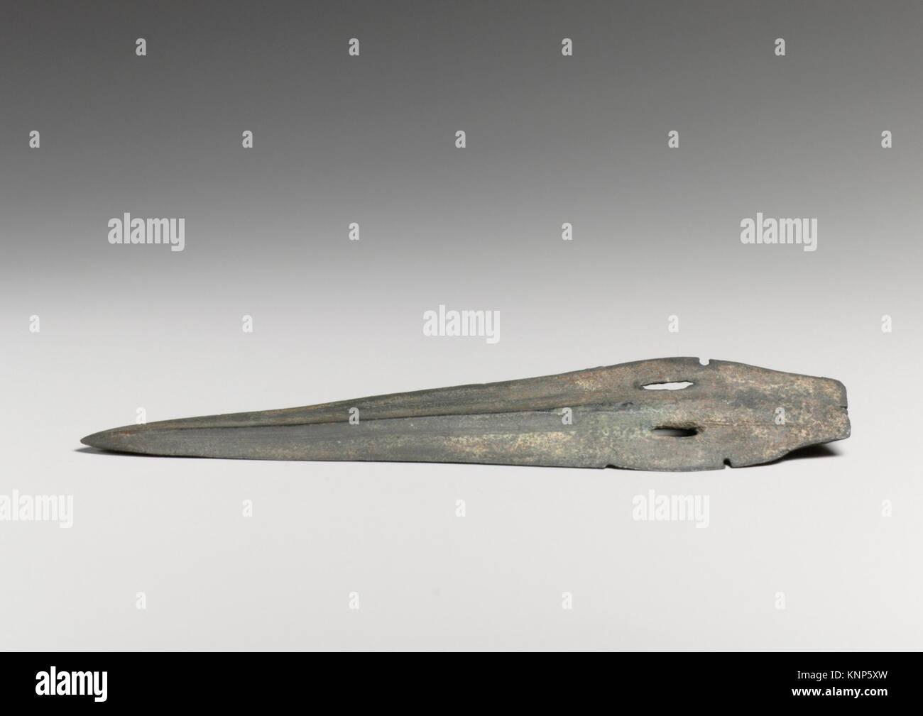 Arsenical copper dagger with midrib MET DP20631 Arsenical copper dagger ...