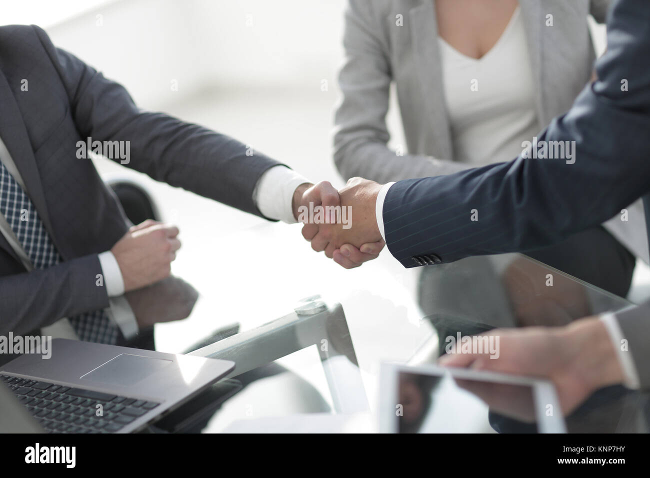 confident handshake of business partners Stock Photo - Alamy