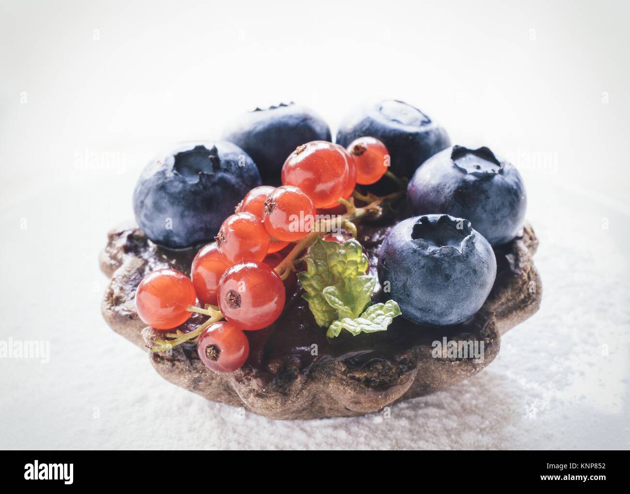 Mini tart hi-res stock photography and images - Alamy