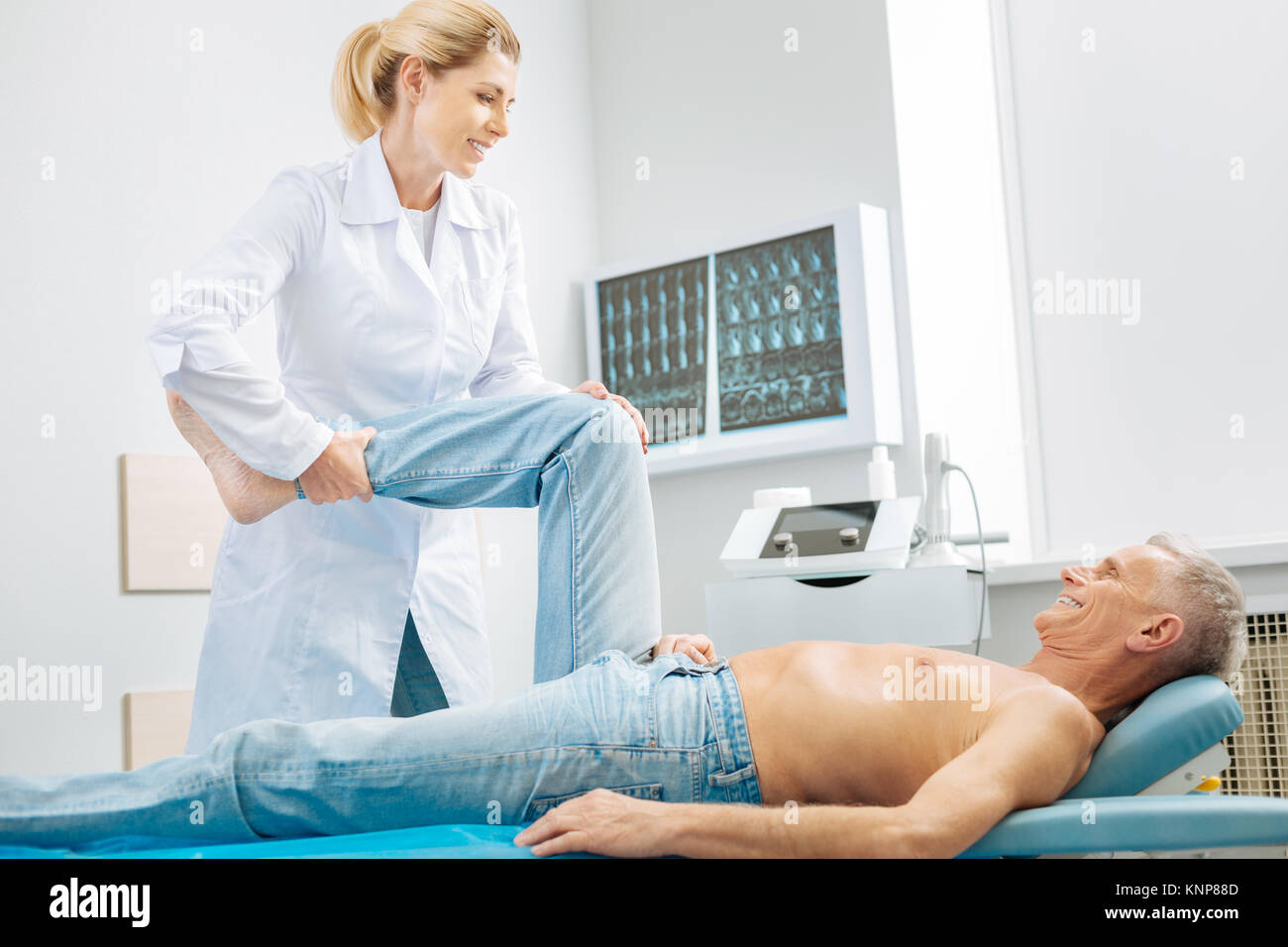 Female senior doctor smart hi-res stock photography and images - Alamy