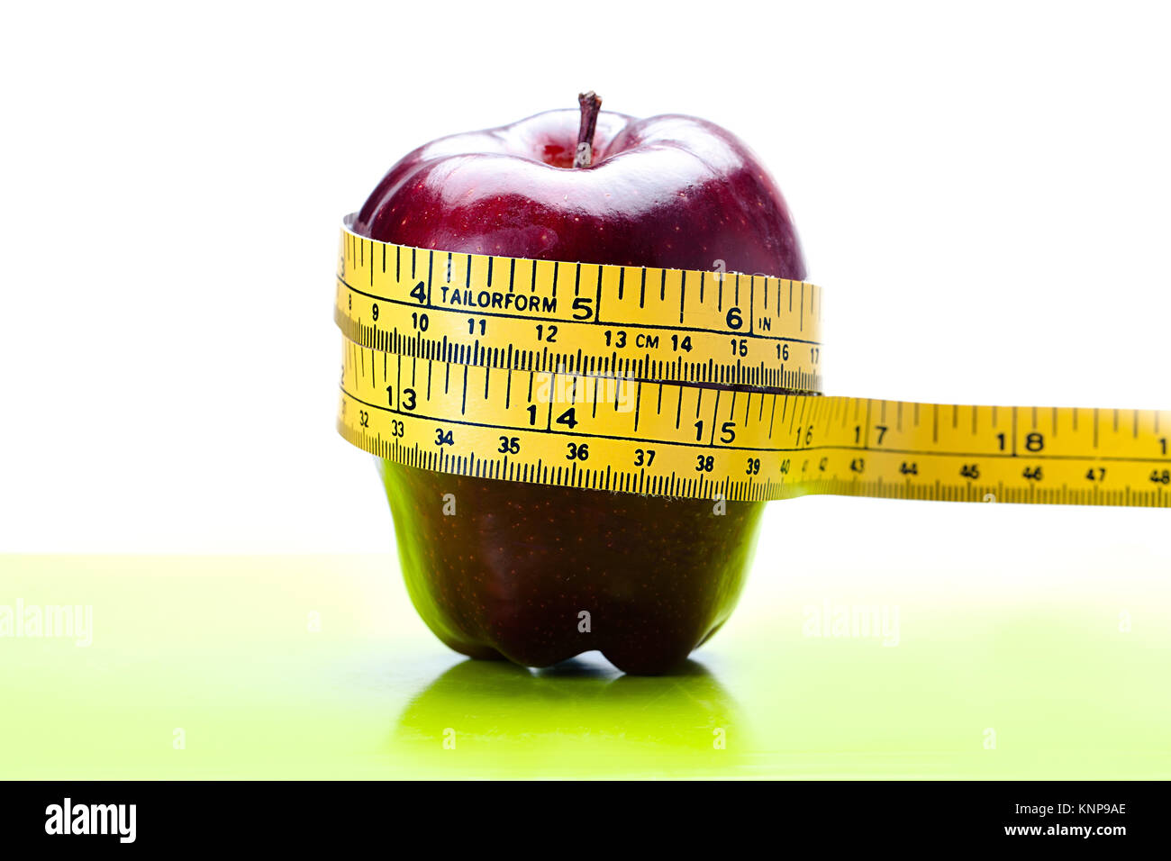 apple on table Stock Photo - Alamy