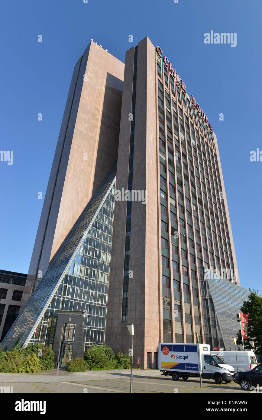 Hochaus, The pyramid, Landsberger avenue 366, Marzahn, Berlin, Germany ...