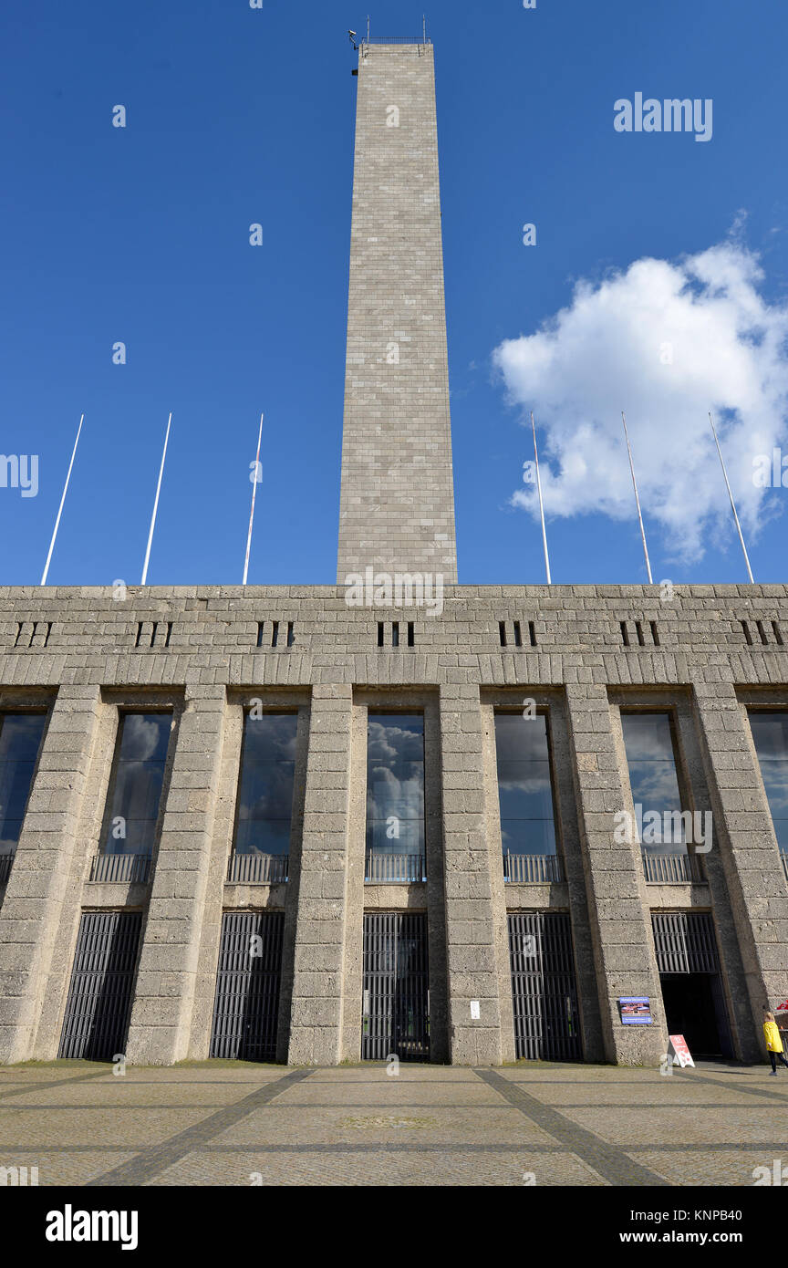 Berlin glockenturm bell tower hi-res stock photography and images - Alamy
