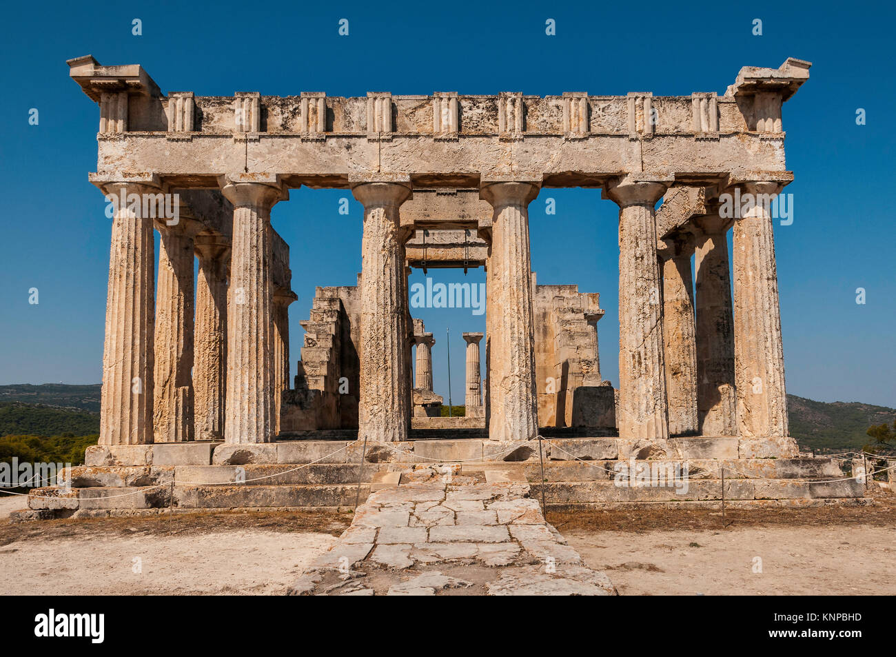 Ancient temple goddess aphaia hi-res stock photography and images - Alamy