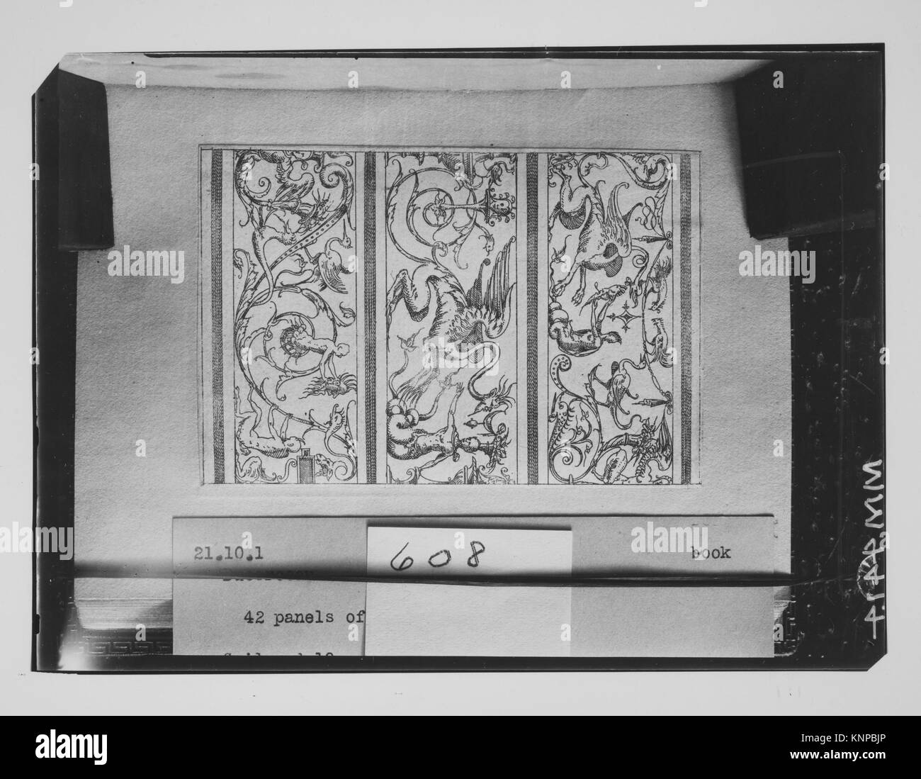 Grotesques ornament hi-res stock photography and images - Alamy