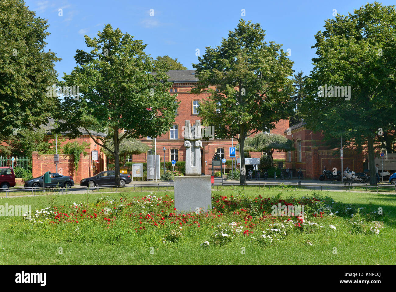 Wenckebach medical centre, Wenckebachstrasse, temple court, Berlin ...