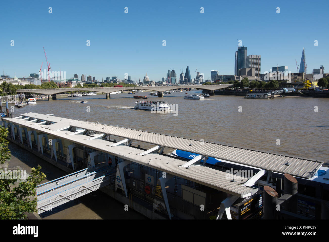 Embankment pier hi-res stock photography and images - Alamy