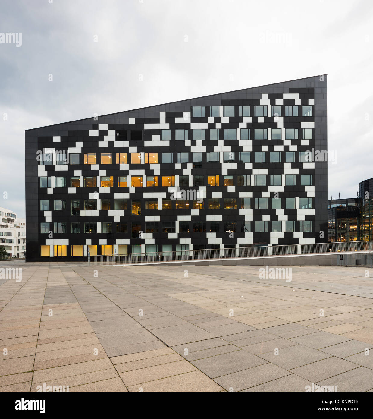Exterior of modern building Stock Photo - Alamy