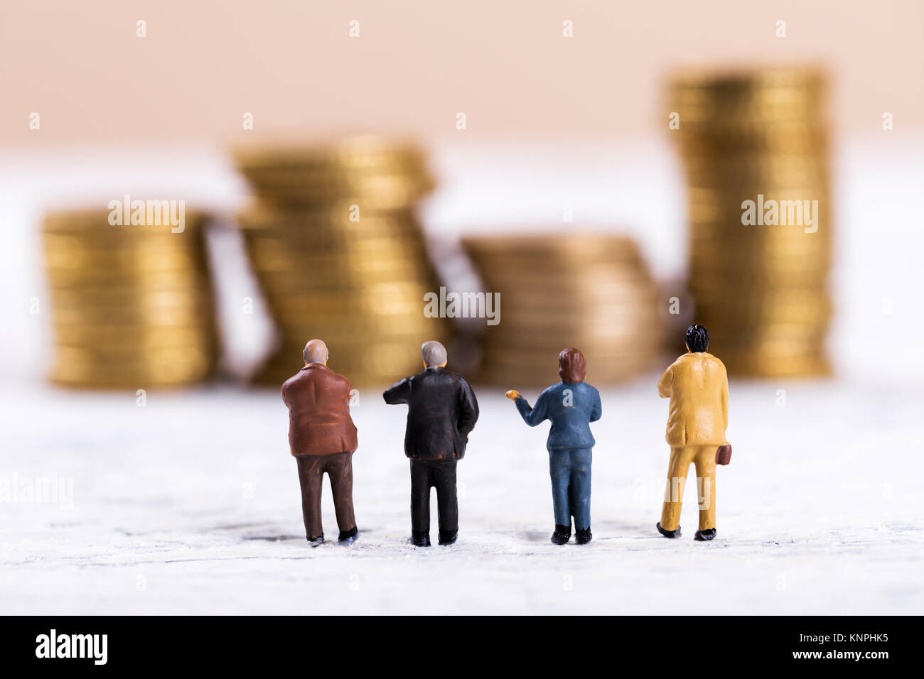 business people discussing about money Stock Photo - Alamy