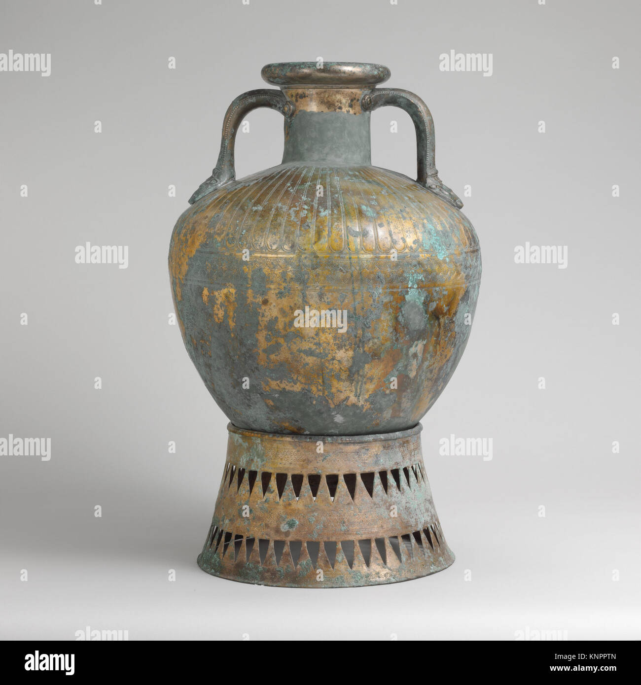 Bronze neck amphora hi-res stock photography and images - Alamy