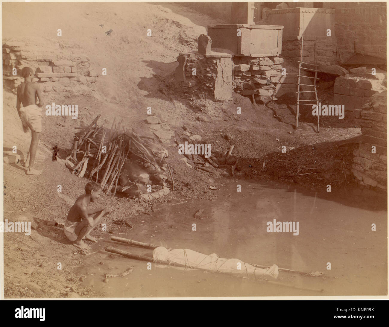 Cremation ceremony ghats site hi-res stock photography and images - Alamy