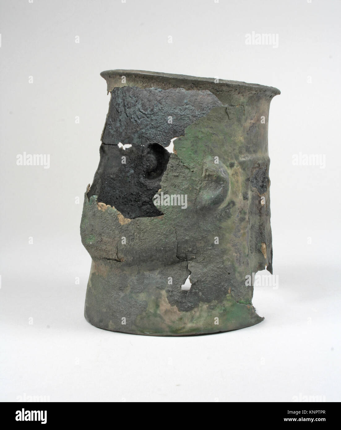 Face Beaker MET 82.1.26 a 307470 Stock Photo - Alamy