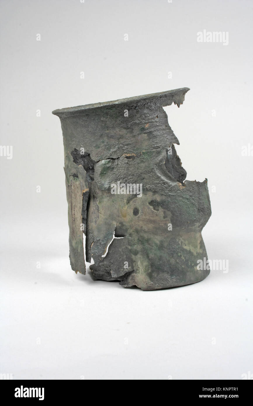 Face Beaker MET 82.1.26 b 307470 Stock Photo - Alamy