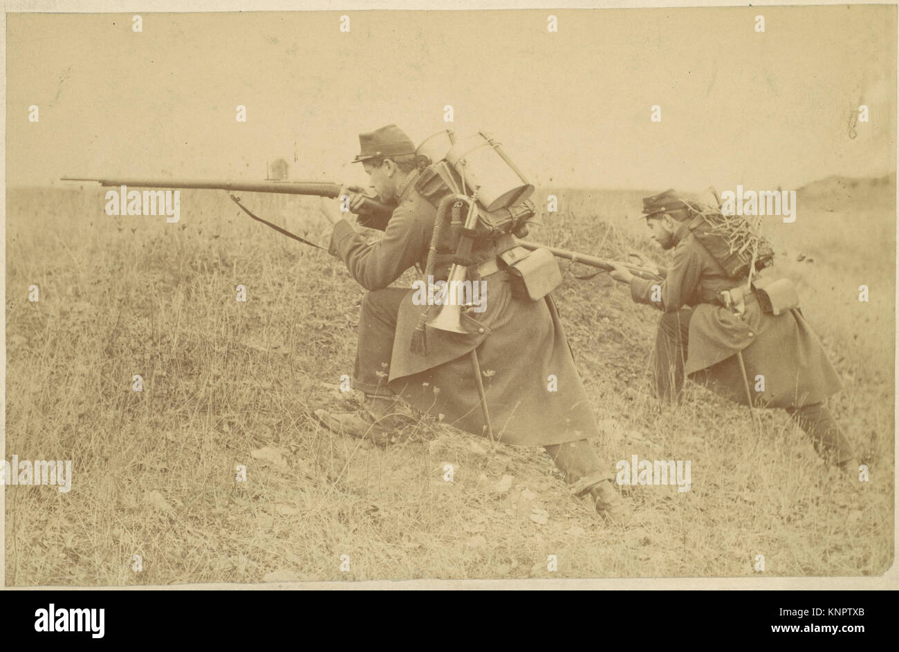Soldier rifle bugle hi-res stock photography and images - Alamy
