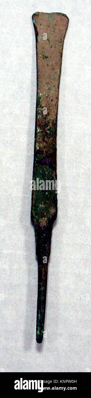 Hand hammered technique hi-res stock photography and images - Alamy