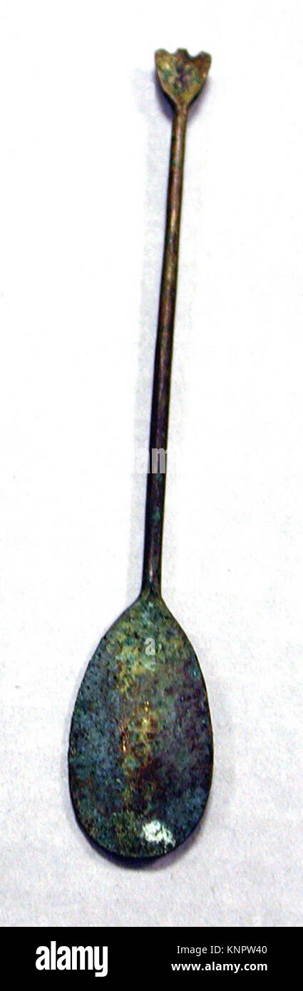 This 16th-century Peruvian hammered copper spatula, part of the ...