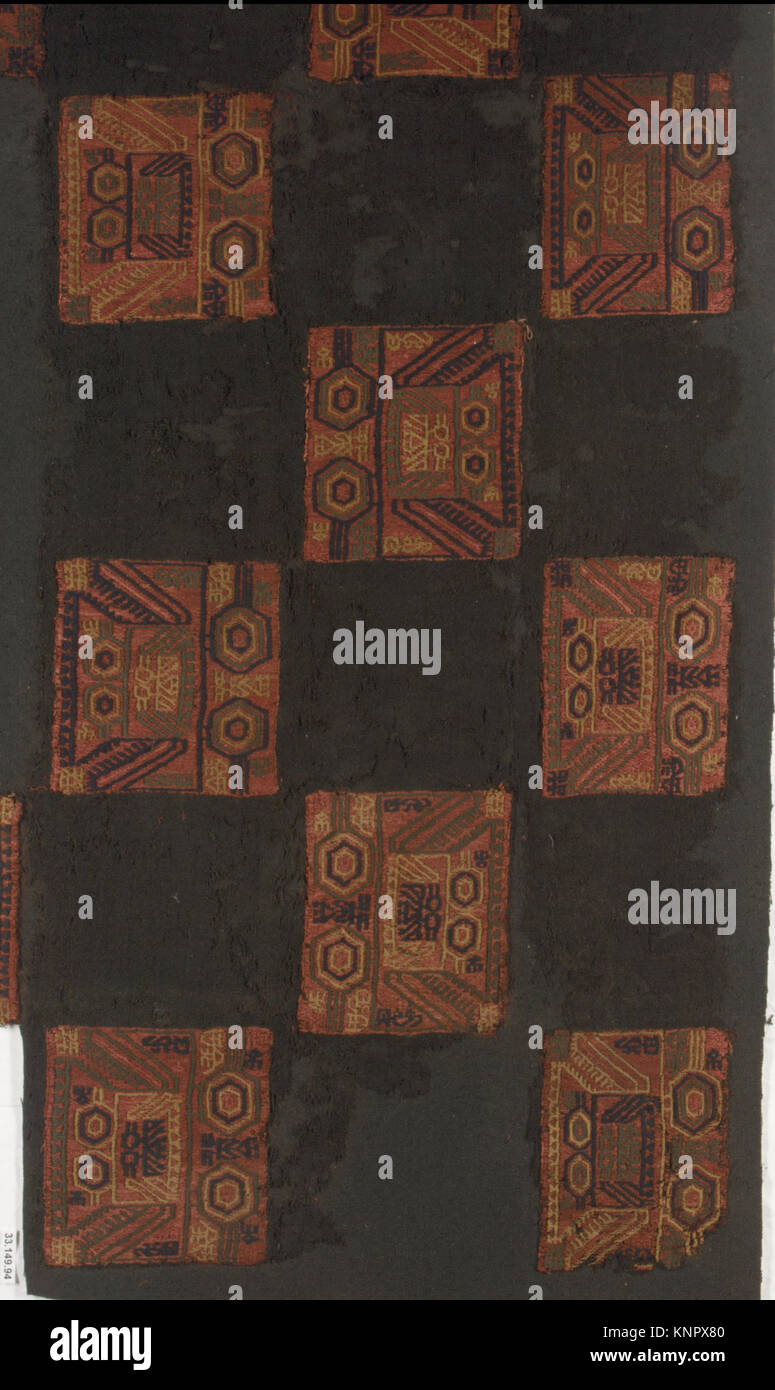 This Paracas mantle fragment from the 3rd–2nd century BCE is woven from ...