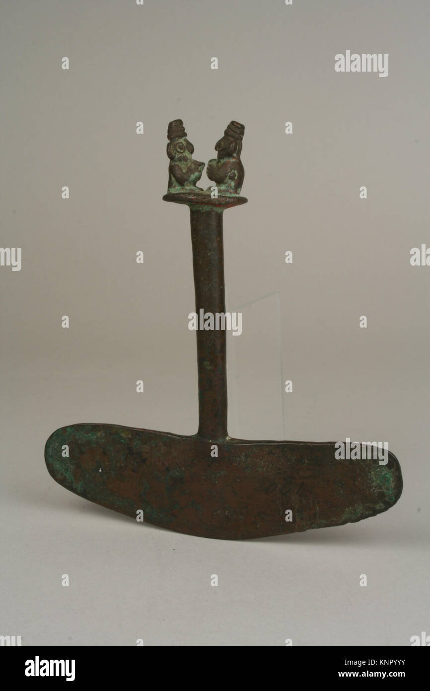 Bronze ceremonial tumi with figures from the MET collection, catalog 1979.206.415 312635, used ...