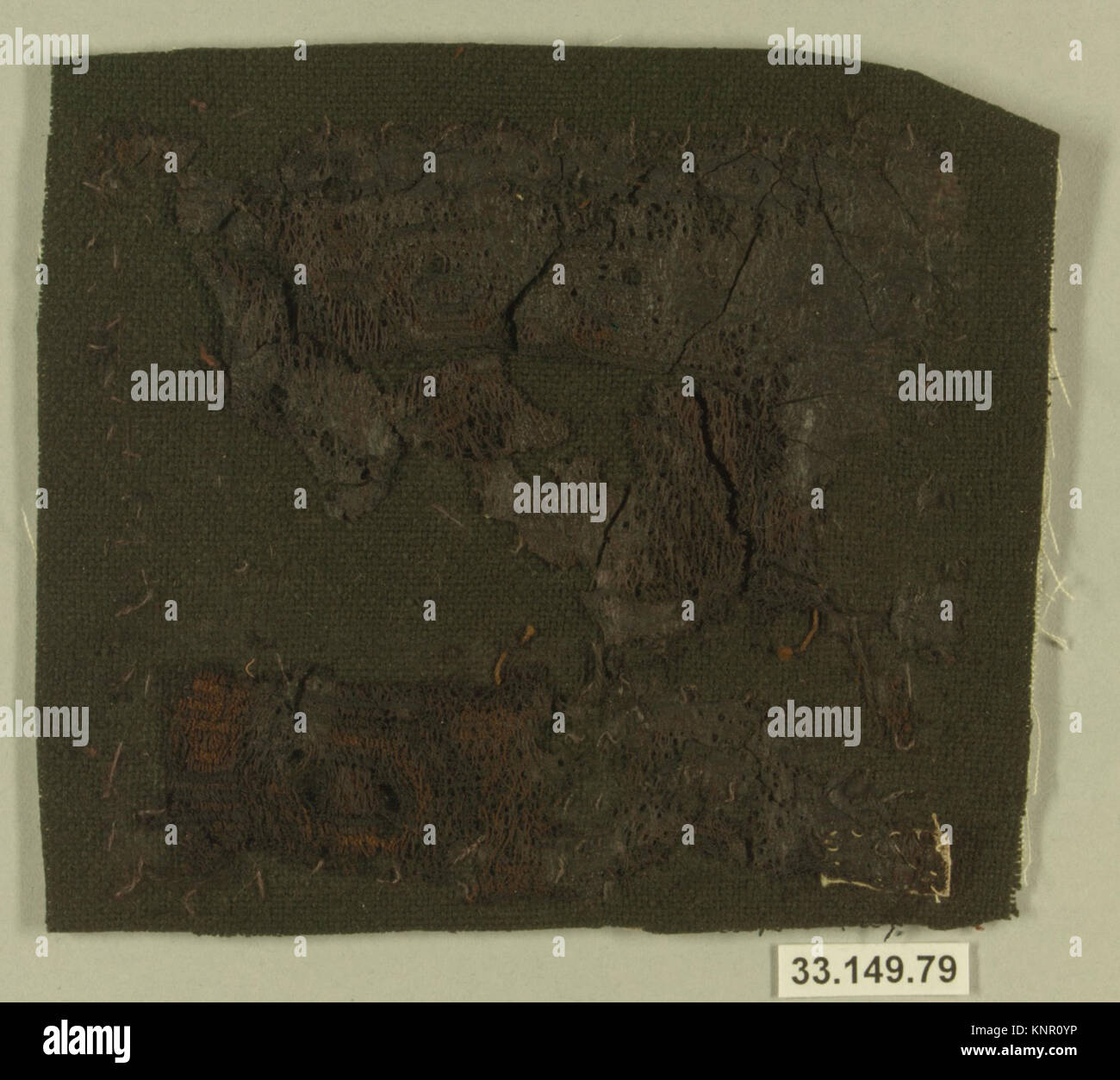 An illustration of a 5th–2nd century B.C. Paracas textile fragment made ...